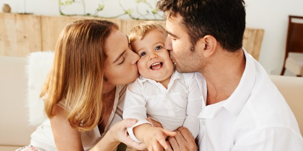 Pais: seus filhos precisam mais do seu amor do que do seu dinheiro