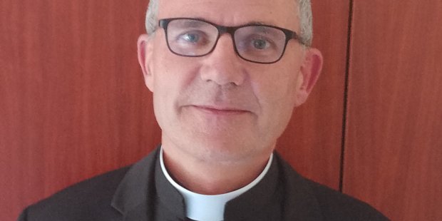 Por que padre Ivan comoveu o mundo ao renunciar à nomeação episcopal?