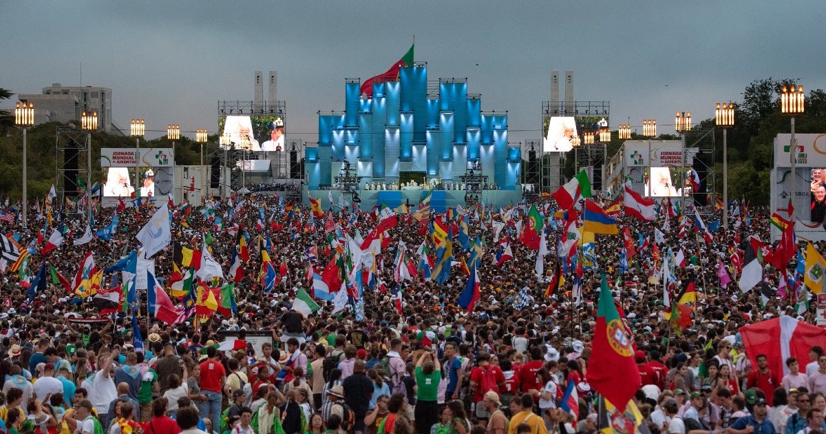 A JMJ começa quebrando um recorde